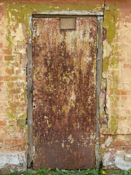 very old metal door 0080 - Texturelib